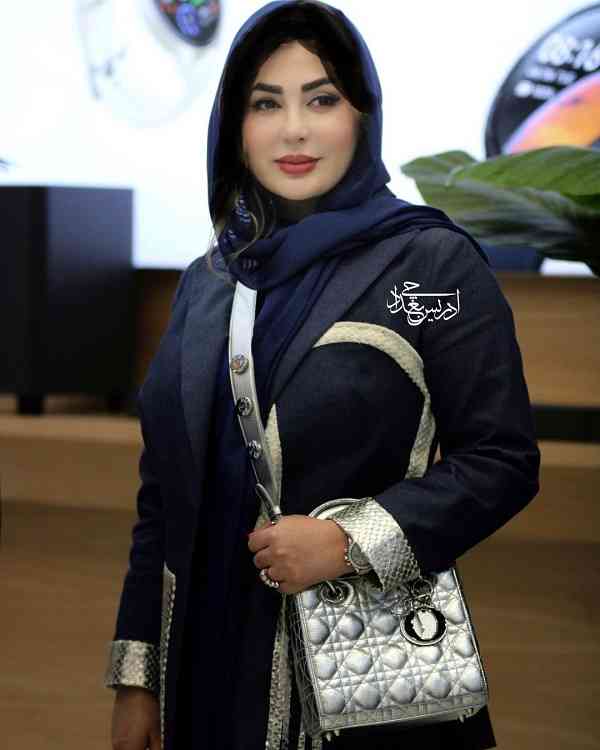 نیوشا ضیغمی با این کیف های شیک و مجلسی زبانزد سلبریتی های ایرانی شد عکس
