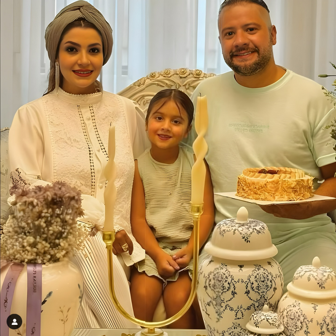 اولین عکس واقعی از زن زیبا و دختر ناز و نمکی علی صادقی چه انتخابی