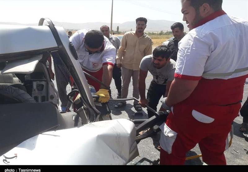 عکس فرود یک هلی کوپتر وسط جاده اراک به بروجرد علت چه بود