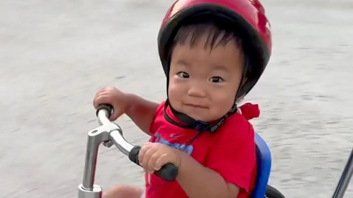 Boy with Rare Genetic Disorder Stuns Doctors Following World-First Gene ...