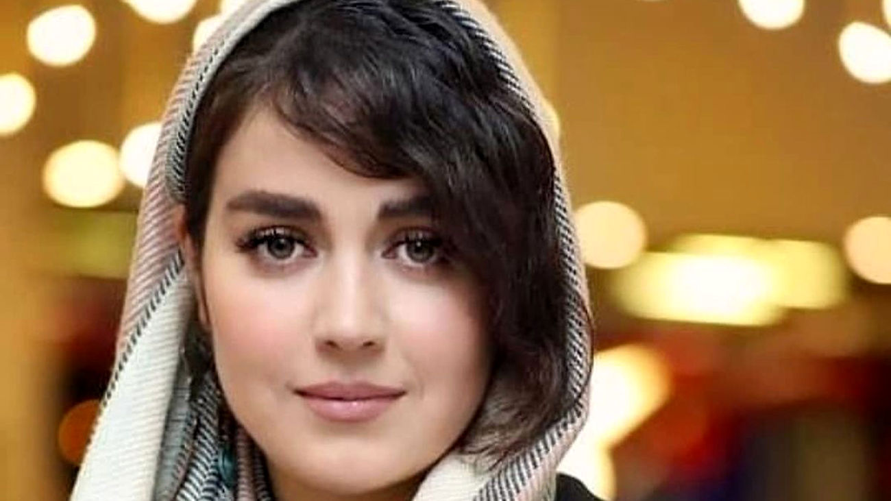 افسانه پاکرو از راز زیبایی‌اش می‌گوید 6 دقیقه فیلم و آموزش زیبایی بدون عمل توسط خانم بازیگر