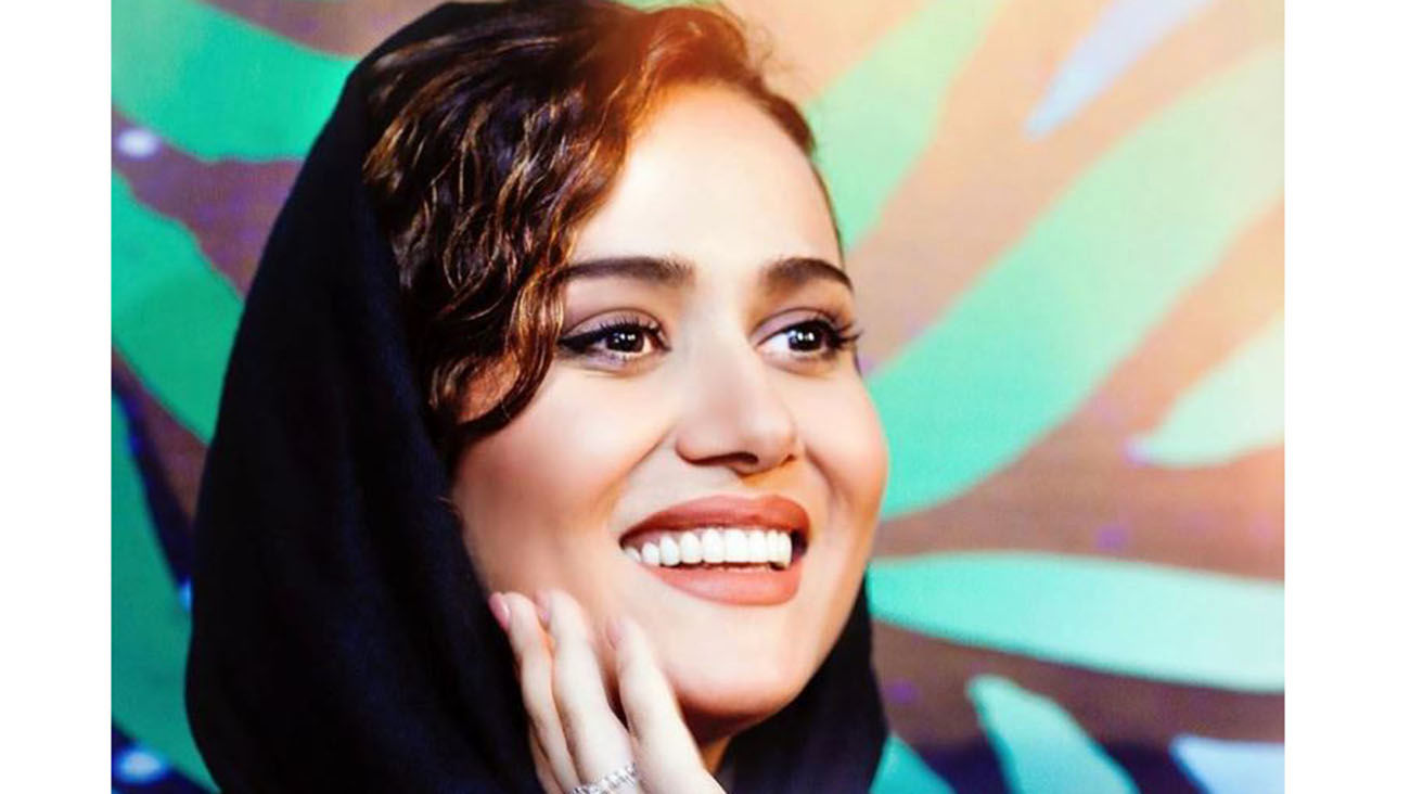 عکس حیرت آور از مادر پریناز ایزدیار و شباهتش به خانم بازیگر