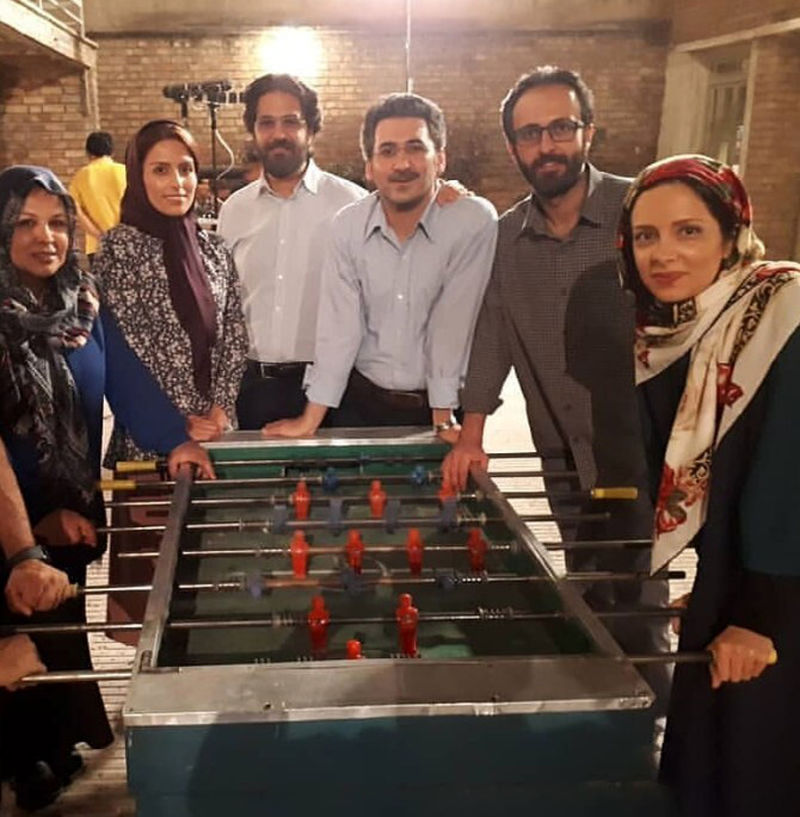 شب به یادماندنی بازیگران سریال لحظه گرگ و میش در پشت صحنه و هنرمندی که